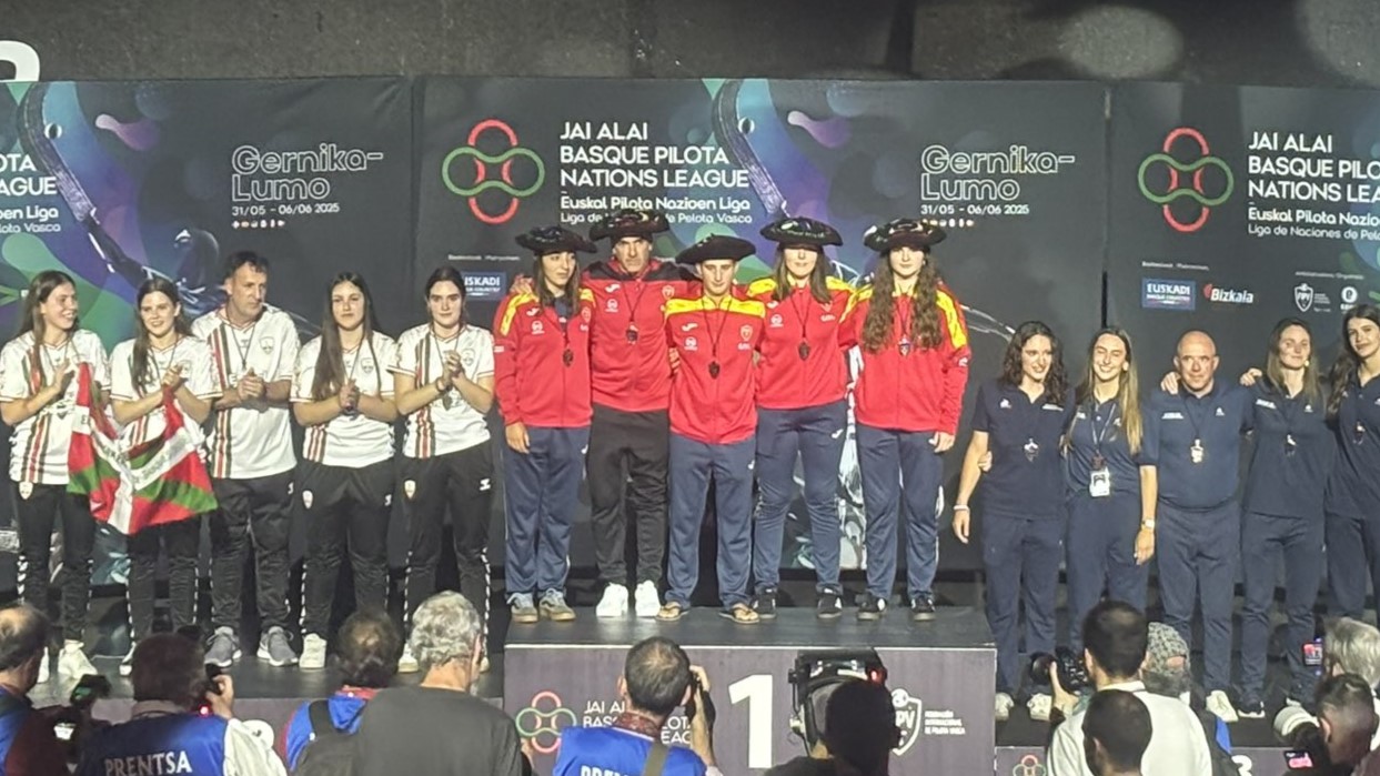 La sonora pitada al himno de España tras vencer a Euskadi en la final ...