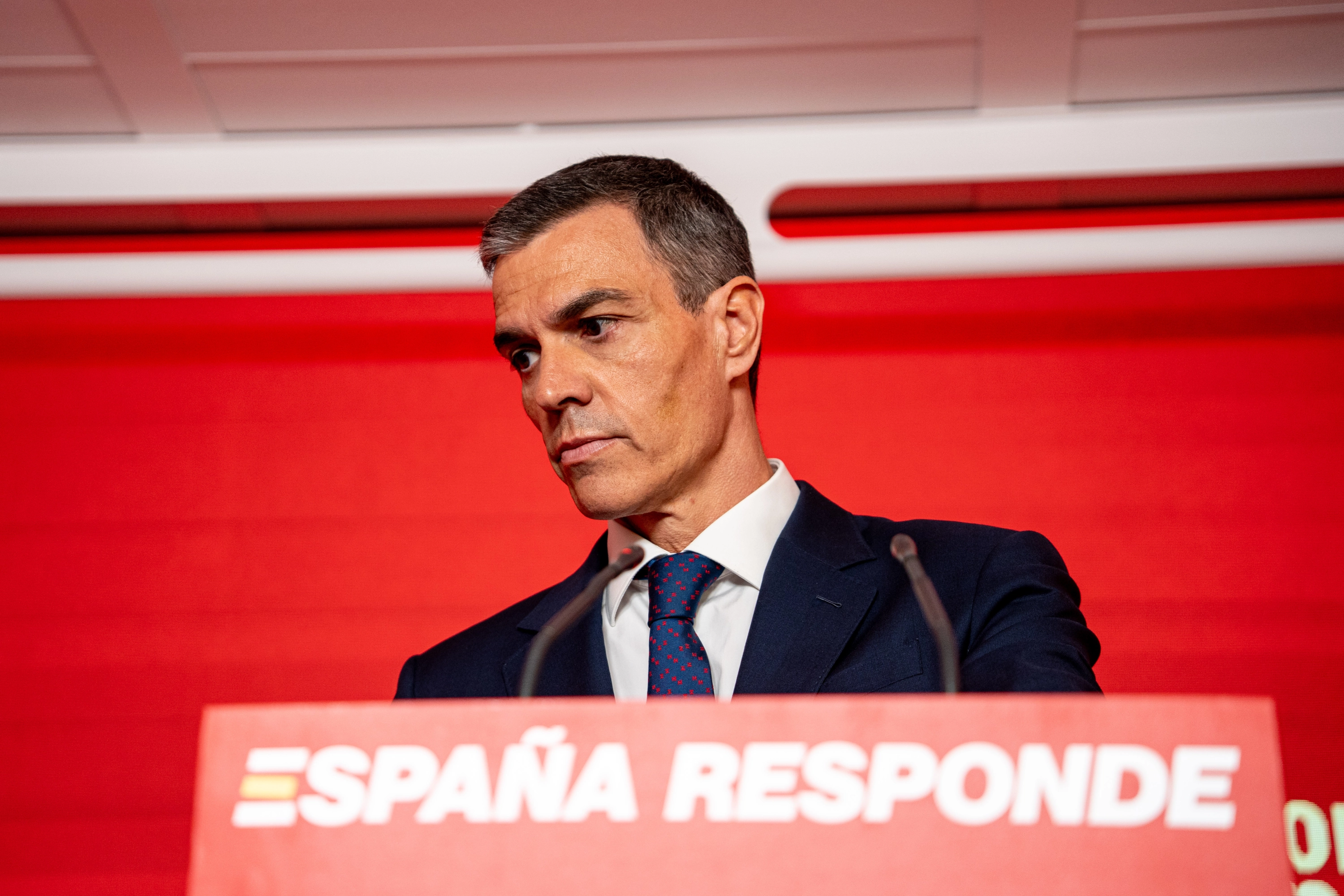 El final del sanchismo | Opinión de Joaquim Coll sobre los casos de corrupción del PSOE